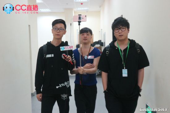 老Z探班《守望先锋》OWPS 采访iG.iCE等知名战队 _ 游民星空 GamerSky.com