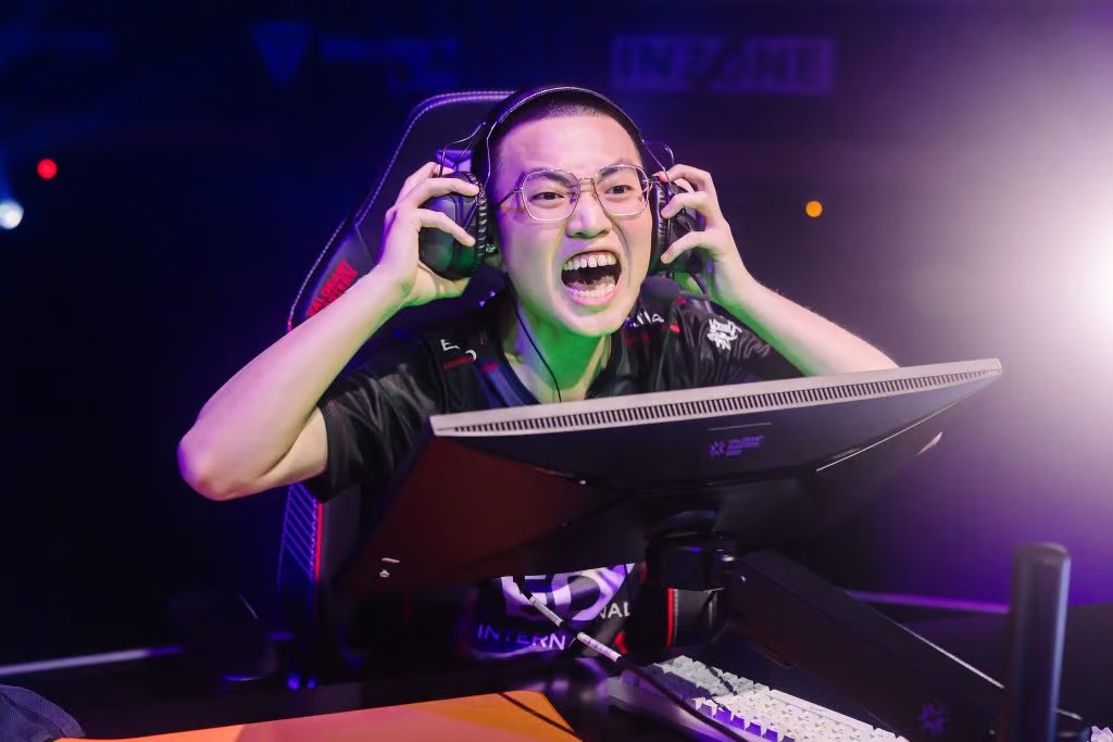 “世一狙”是怎么样炼成的？EDG ZmjjKK准星设置一览 _ 游民星空 GamerSky.com